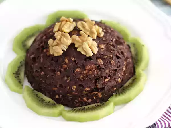 Banana and cocoa bowl cake - video recipe!