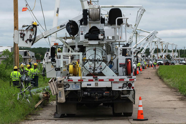 80 homes, 30 businesses hit as EF-3 tornado tears through Texas town