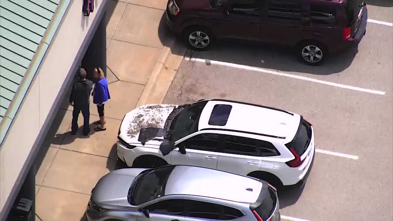 Car crashes into nail salon in northwest Oklahoma City