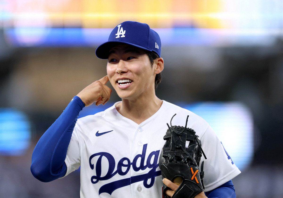 김혜성 초대형 호재 떴다! 'LAD 주전 유격수' 부상 회복 차질… "통증 재발" 훈련 강도 조절→출전 기회 아직 많다