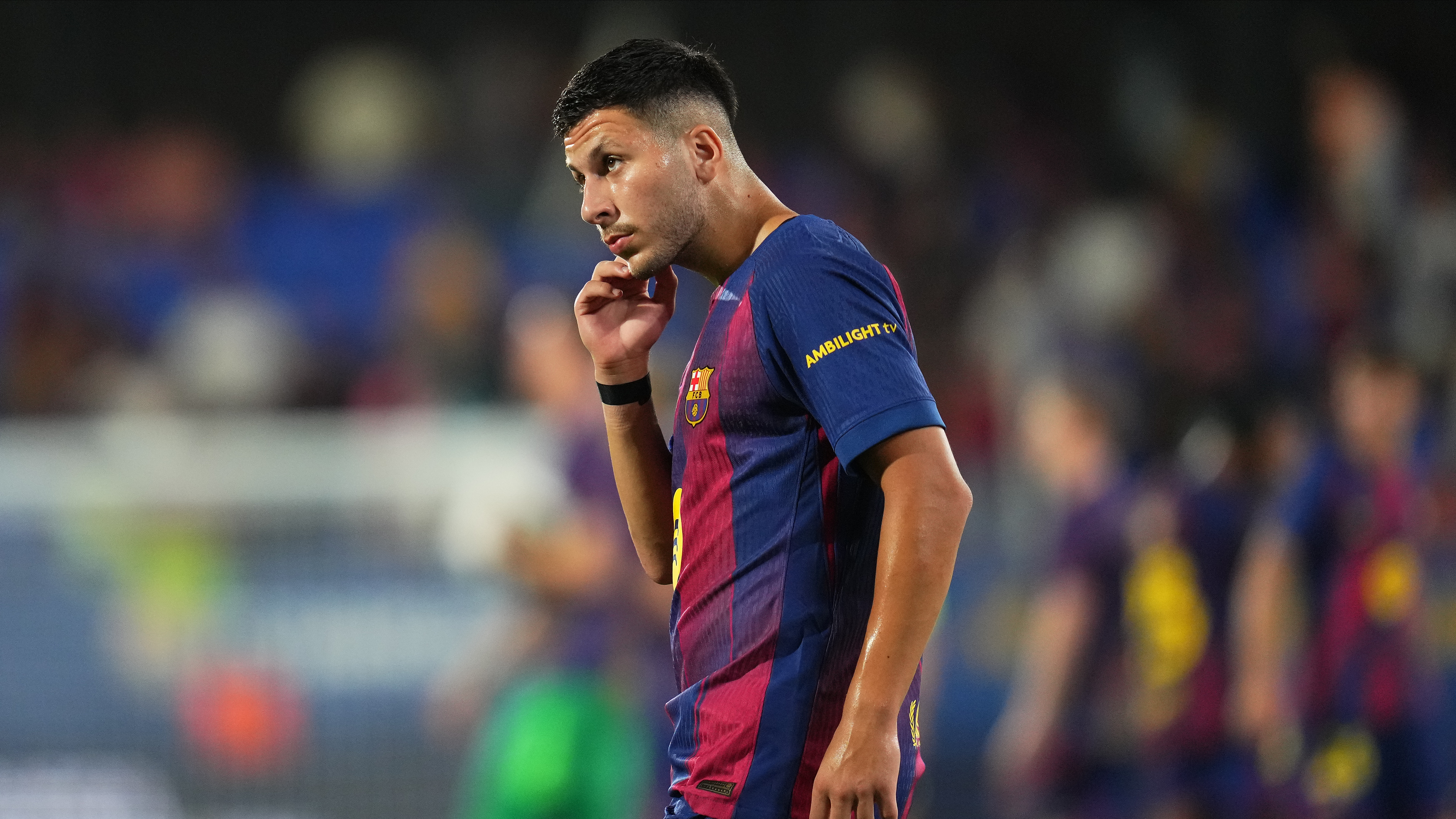 Ajax-target wil weg bij Barça: 'Gesprekken met directie zijn begonnen'