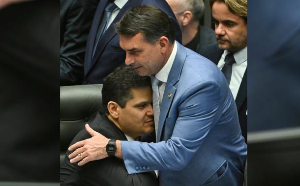 Alcolumbre sinaliza aval a apoio de União e PP a Flávio após tensão com ...
