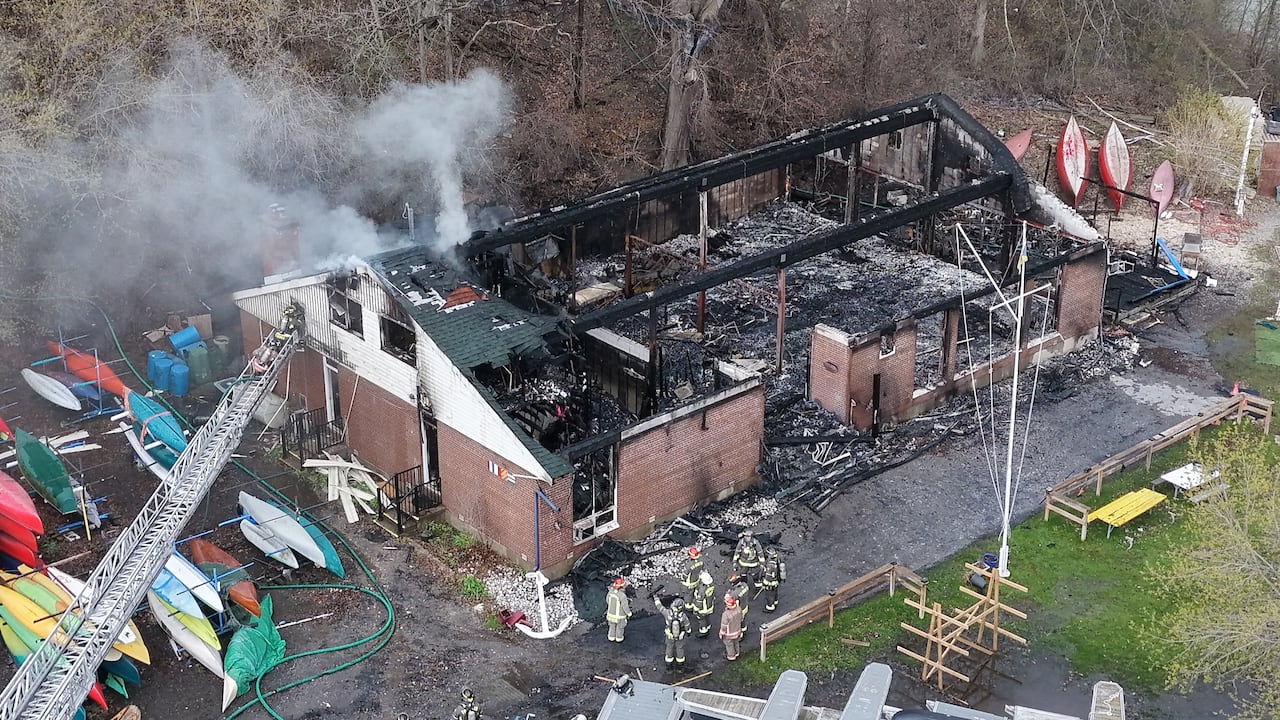 Police investigate yacht club building fire in Etobicoke as suspected arson