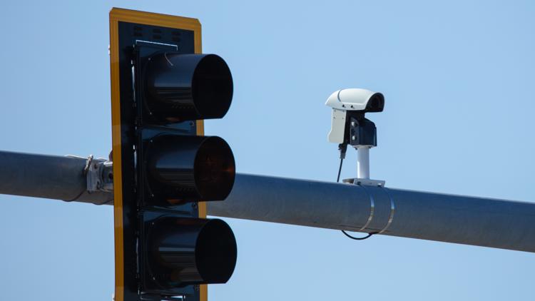 Charlotte leaders consider bringing back red light cameras to improve ...