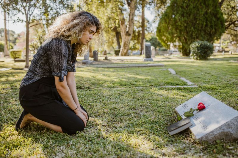 10 unfiltered truths about dating after becoming a widow