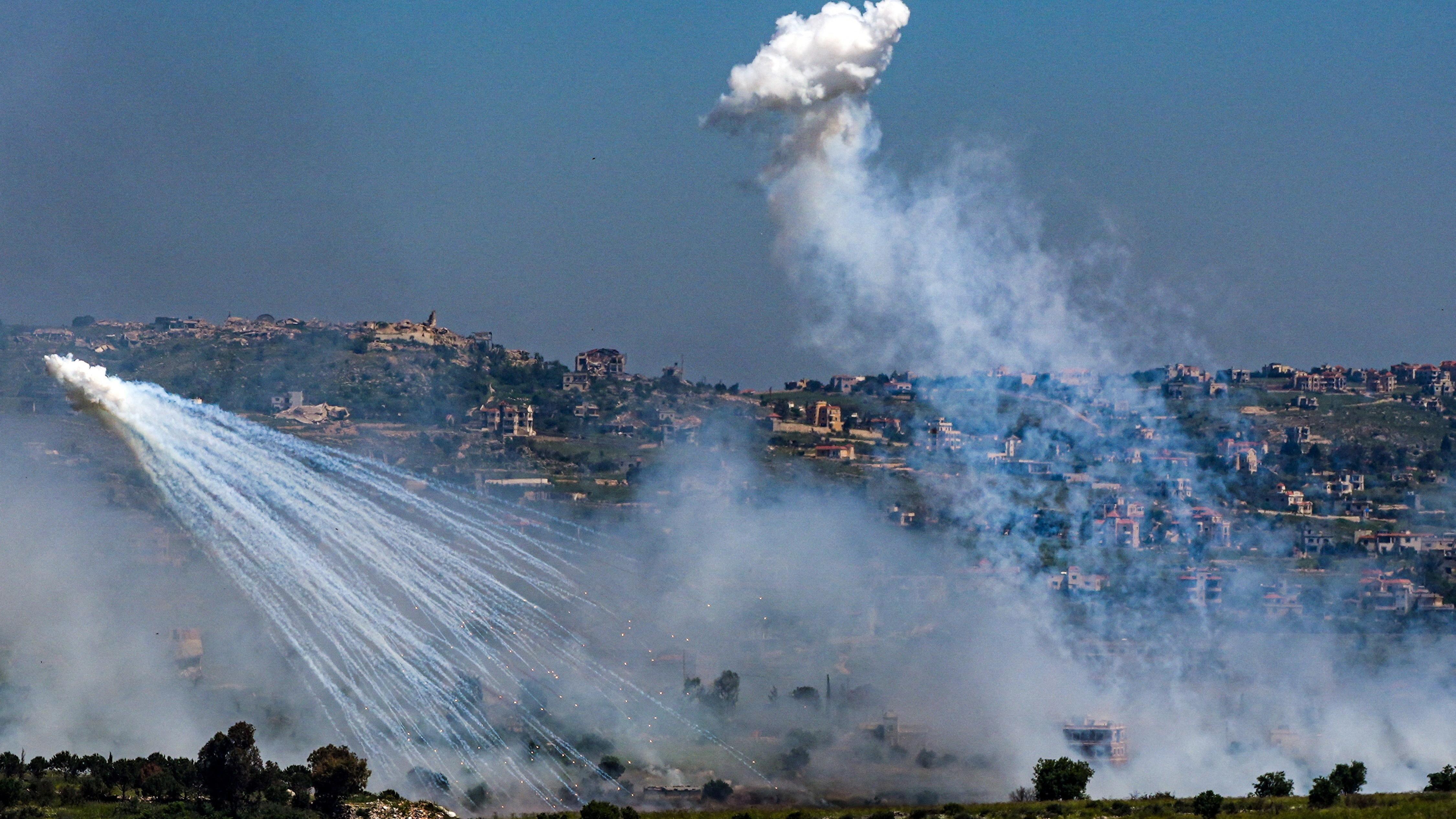 Deadly Israeli strikes on southern Lebanon despite ceasefire