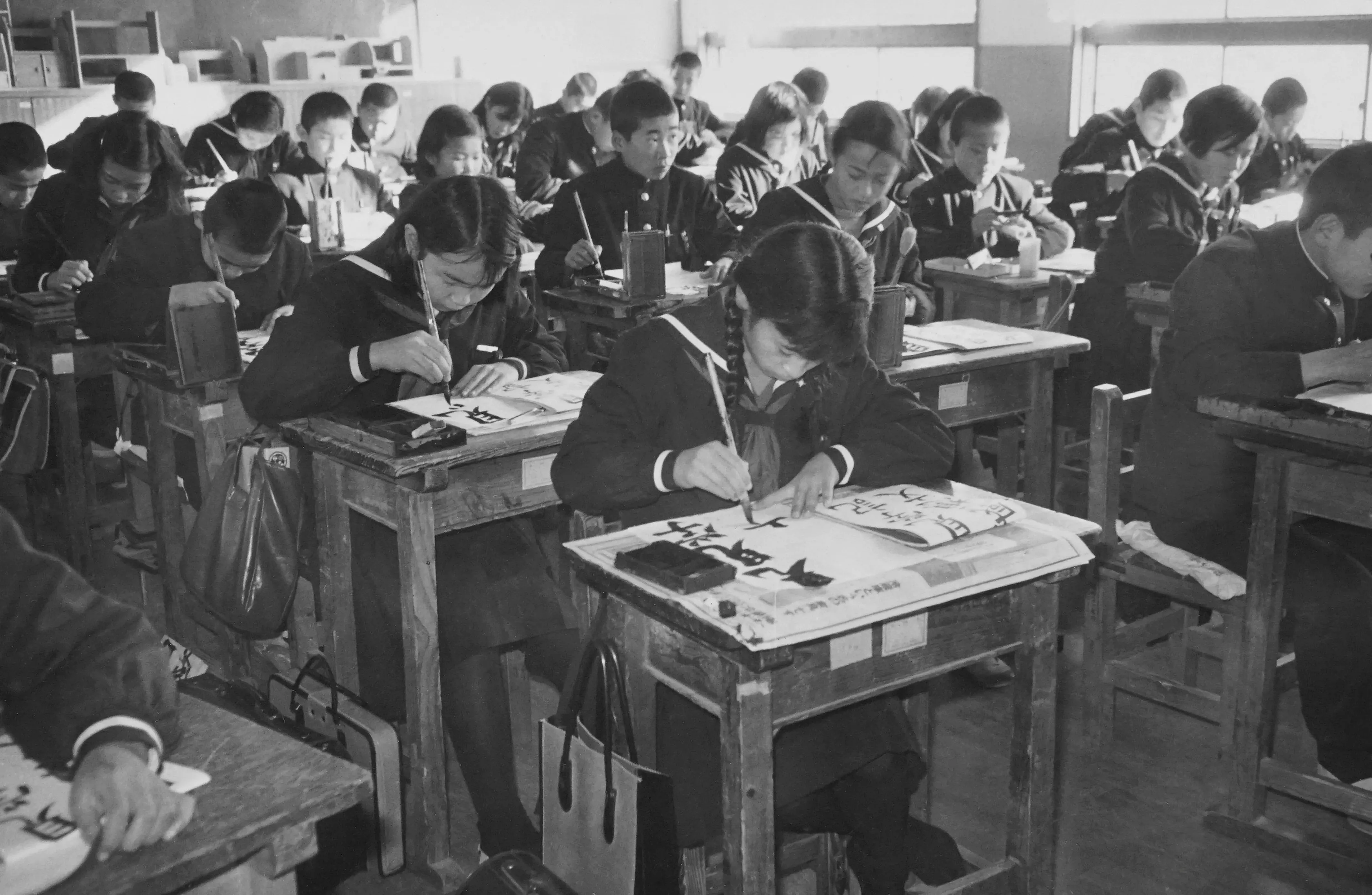 16 things kids were punished for in the 1950s that still raise ...