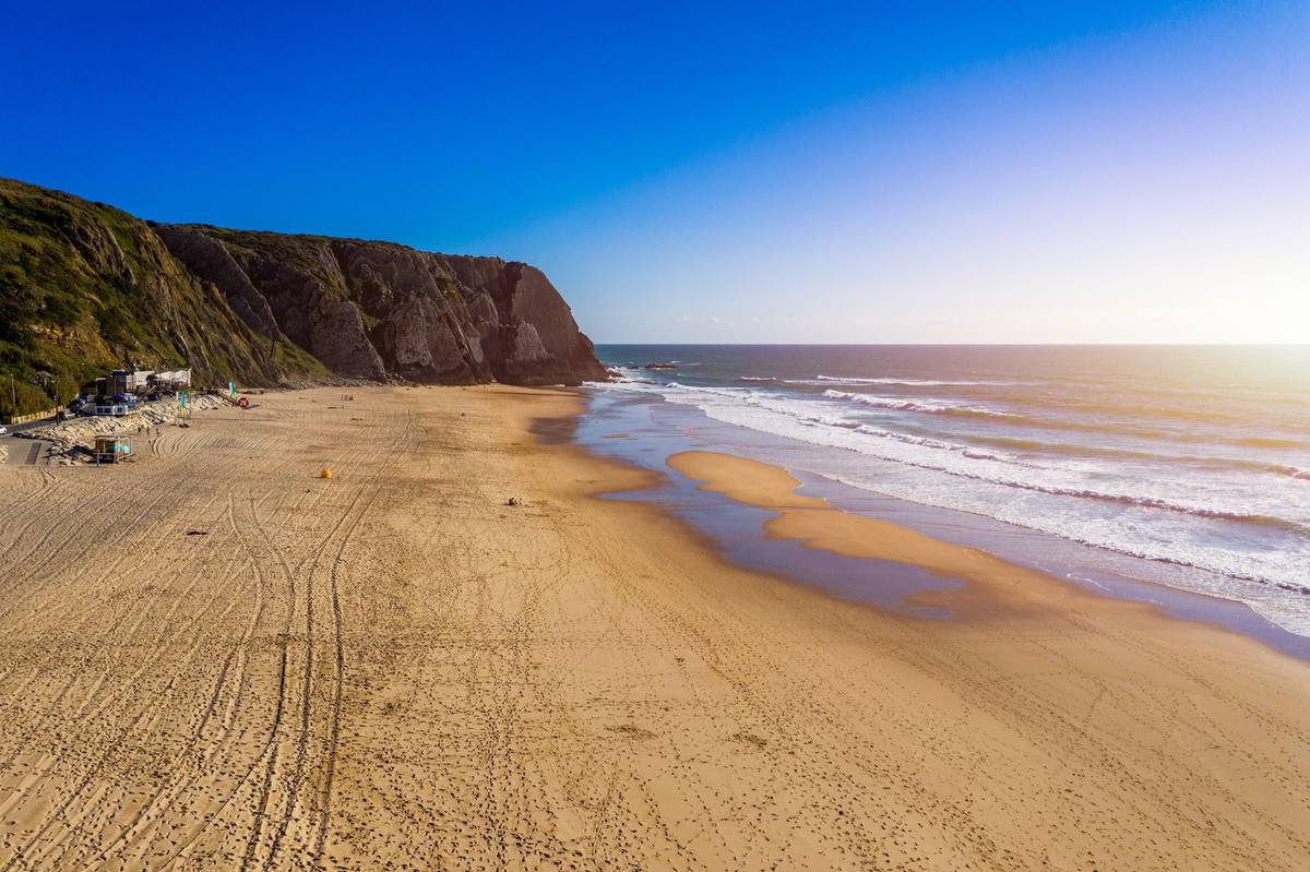 Praias com má qualidade da água em Portugal aumentam de nove para doze