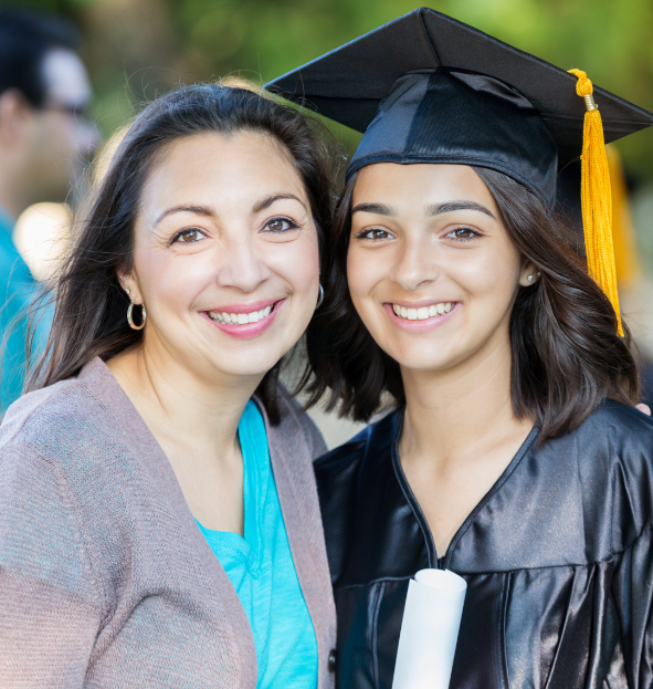 Teen calls out her mom's favoritism by instructing her mom to attend ...