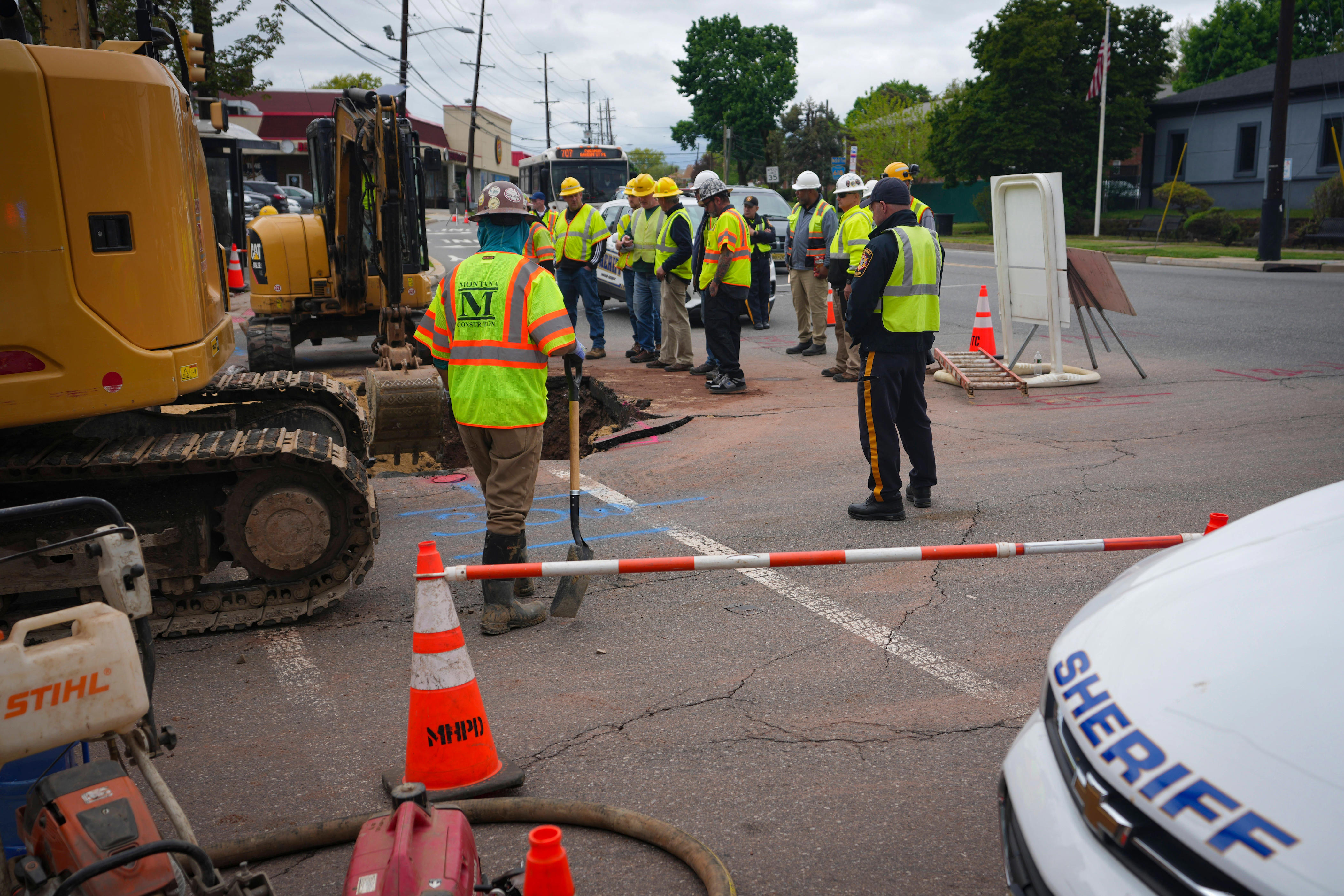 Water main breaks in Clifton busy roads as these busy roads close