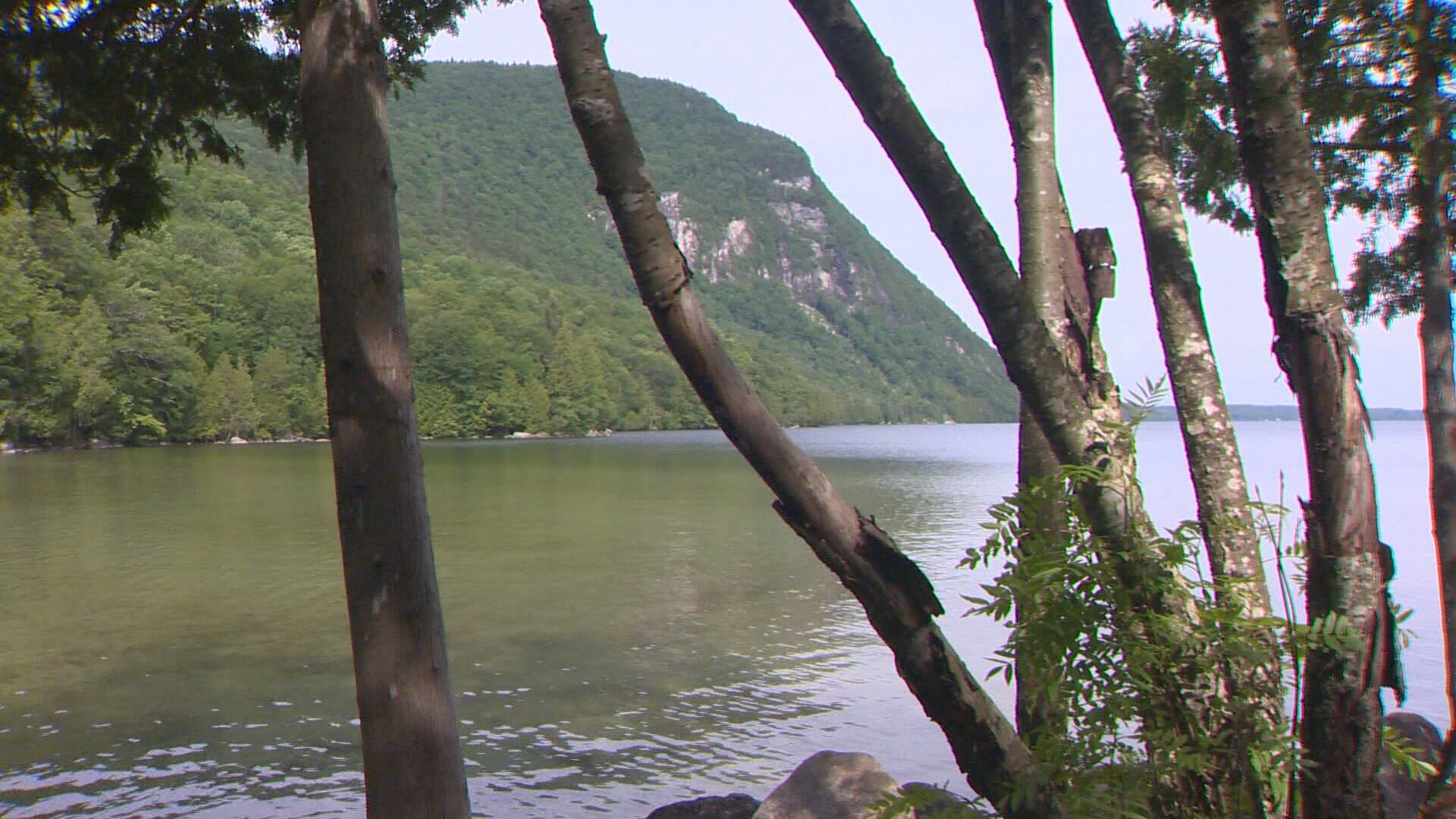 Westmore considers Lake Willoughby parking fee