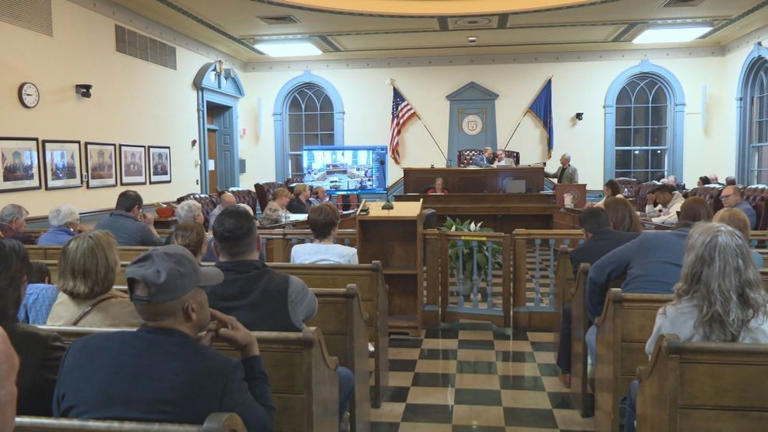 Cranston Mayor Hopkins forced to submit revised budget after council ...