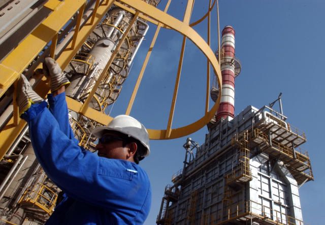 UAE의 탈OPEC이 보여준 서막, 석유 대신 선택한 '미래 권력'의 정체는?