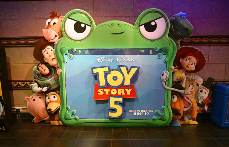 Did Taylor Swift just tease a 'Toy Story 5' song?