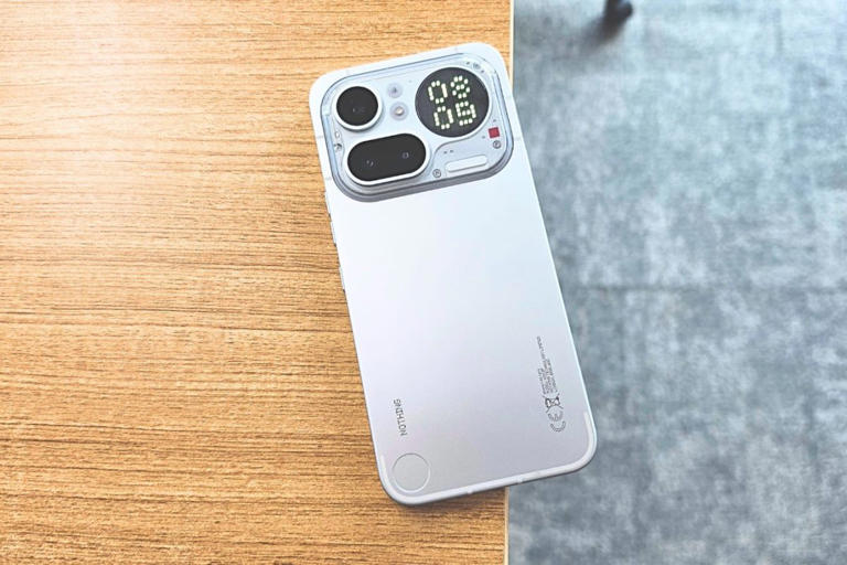 Nothing Phone 4a Pro goes for another design switch with the Glyph effect