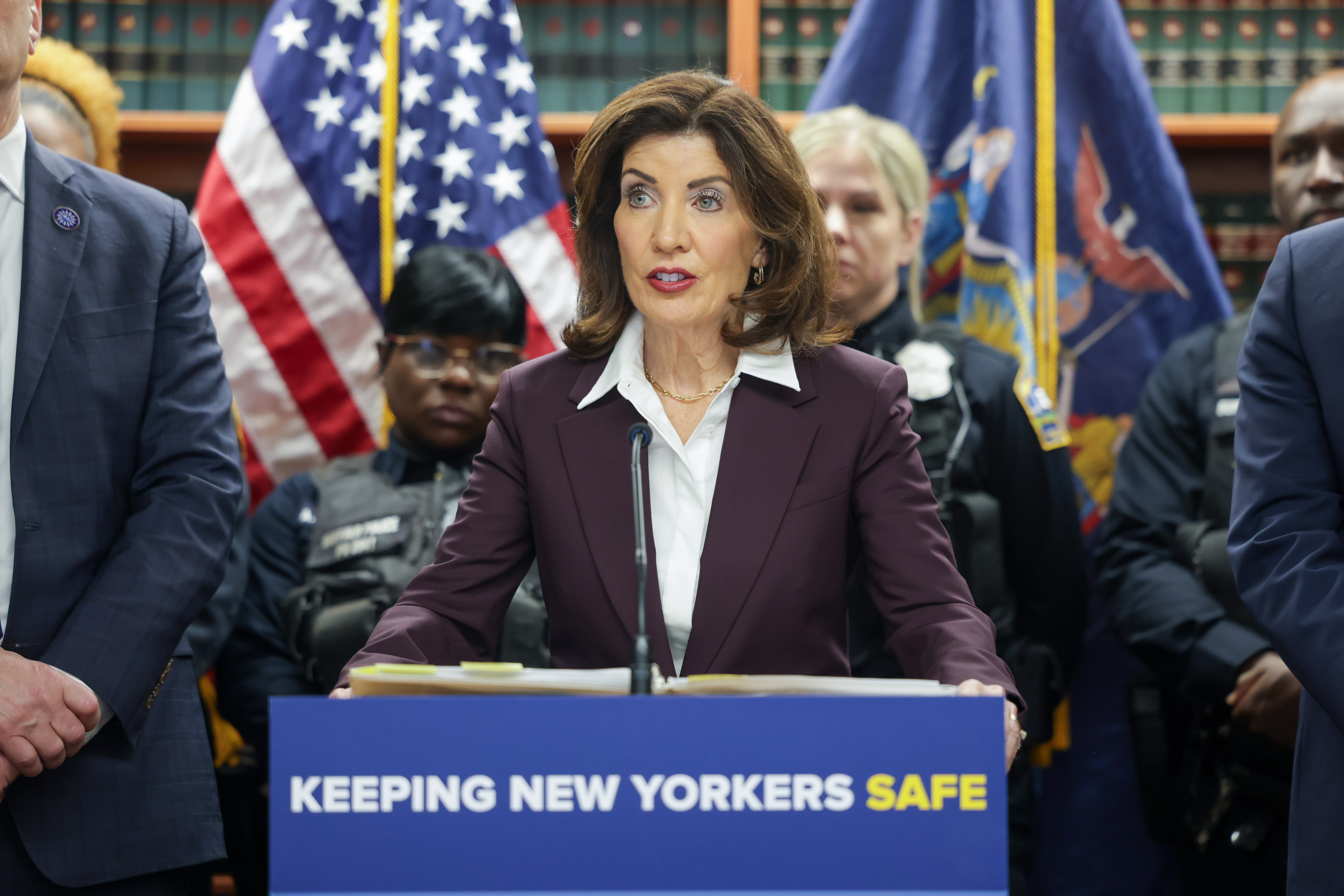 Hochul pushes Trump border czar on ICE agent who fatally shot Renee Good