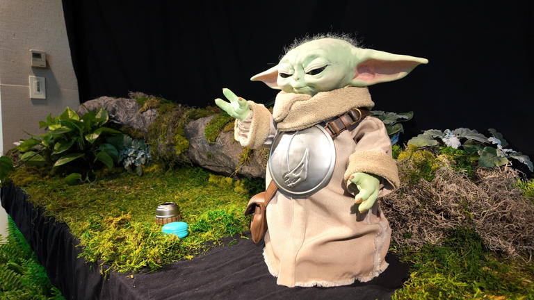 We meet ultimate Grogu: The $600 lifelike Star Wars Baby Yoda toy that ...