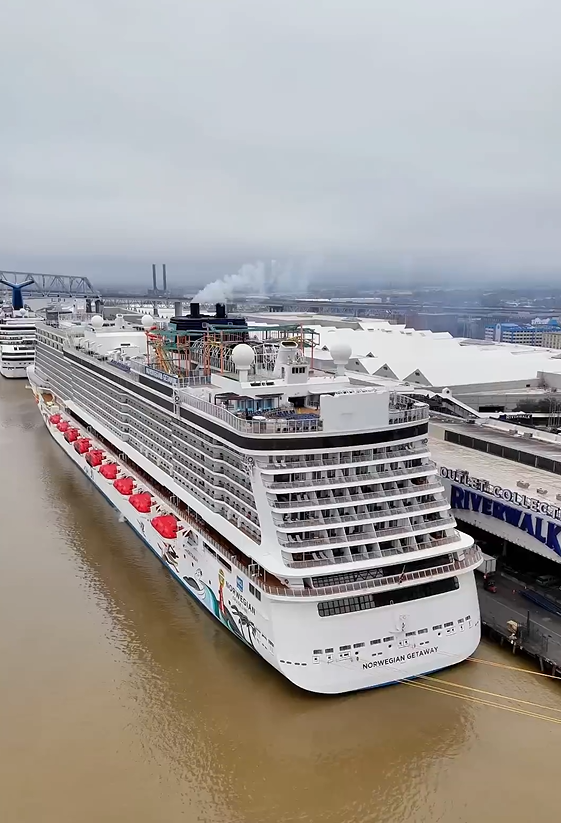 First impressions of Norwegian Getaway: Boarding and ship tour experience