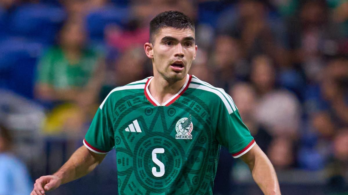 Johan Vásquez respalda a Memo Ochoa: "La experiencia es vital en el ...