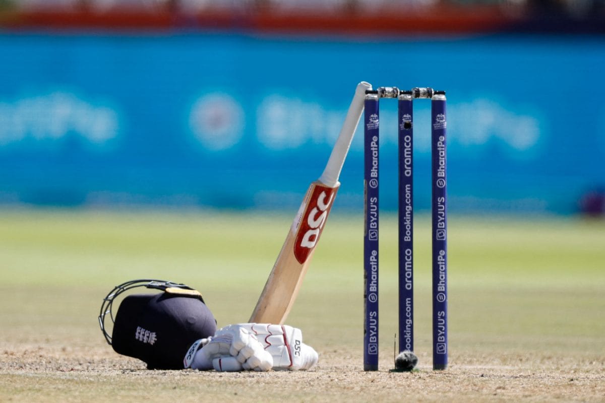 Two Sri Lankan cricketers arrested for allegedly filming people in ...