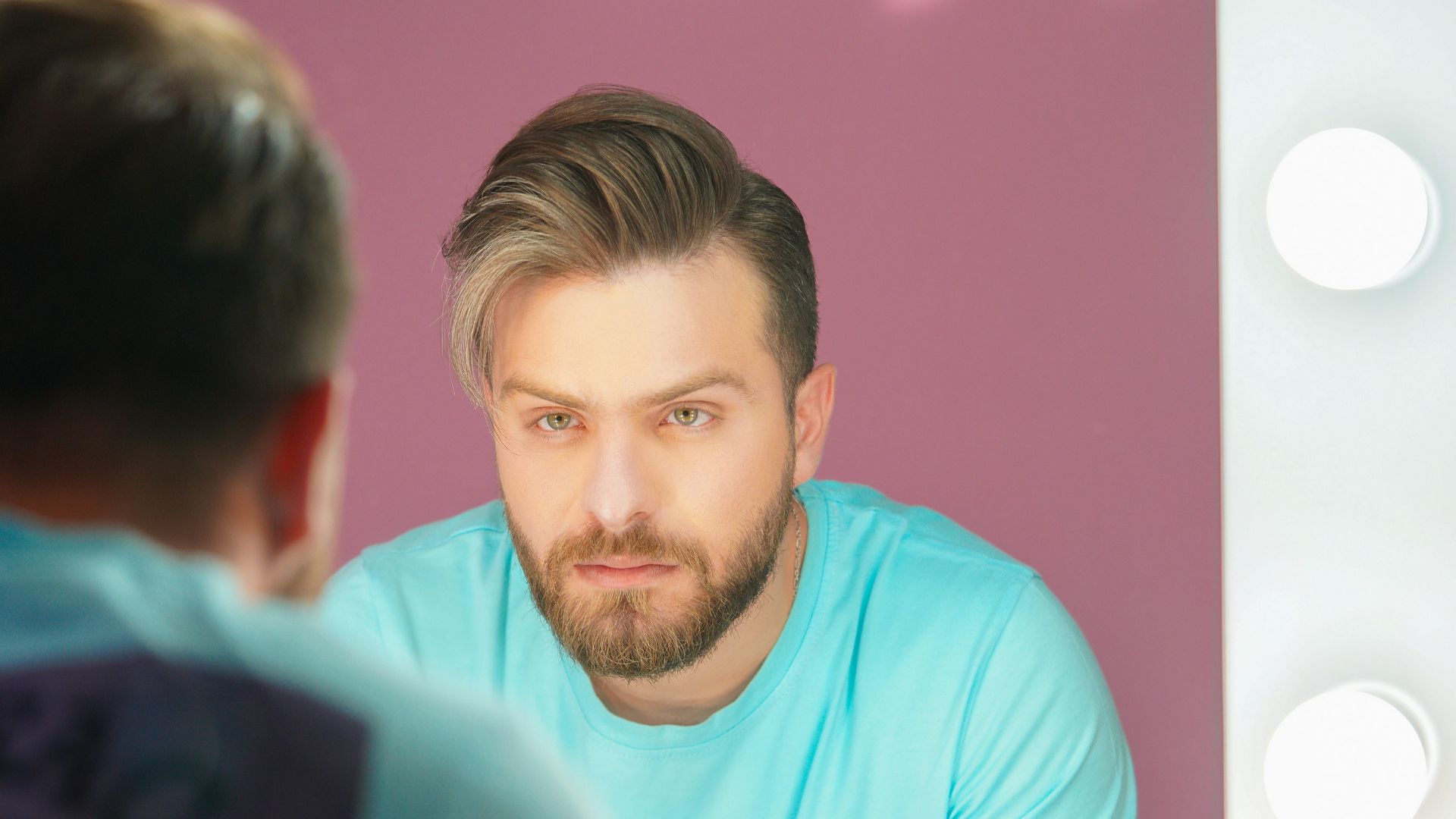 20 things men wear that instantly change how women read them