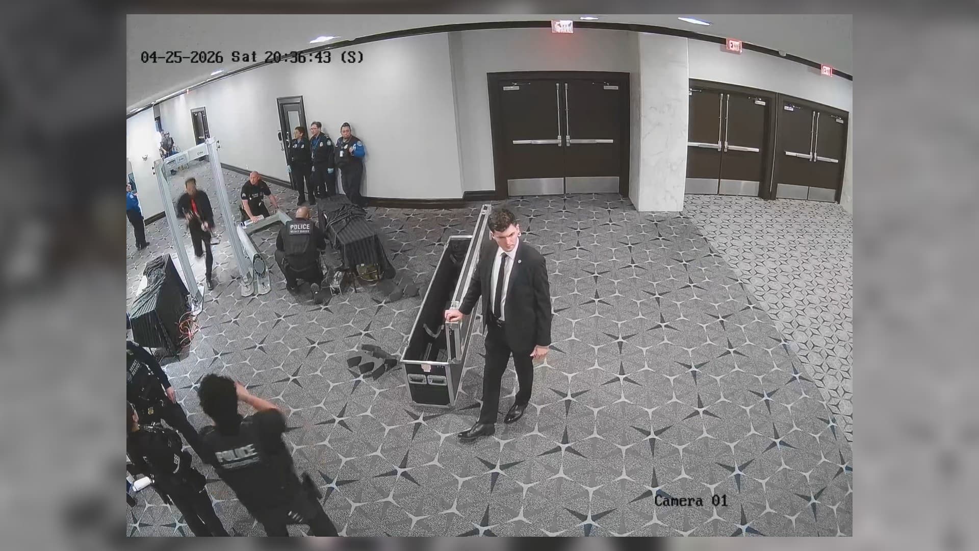 Tirs au gala de la presse : une nouvelle vidéo de l'attaque contre ...