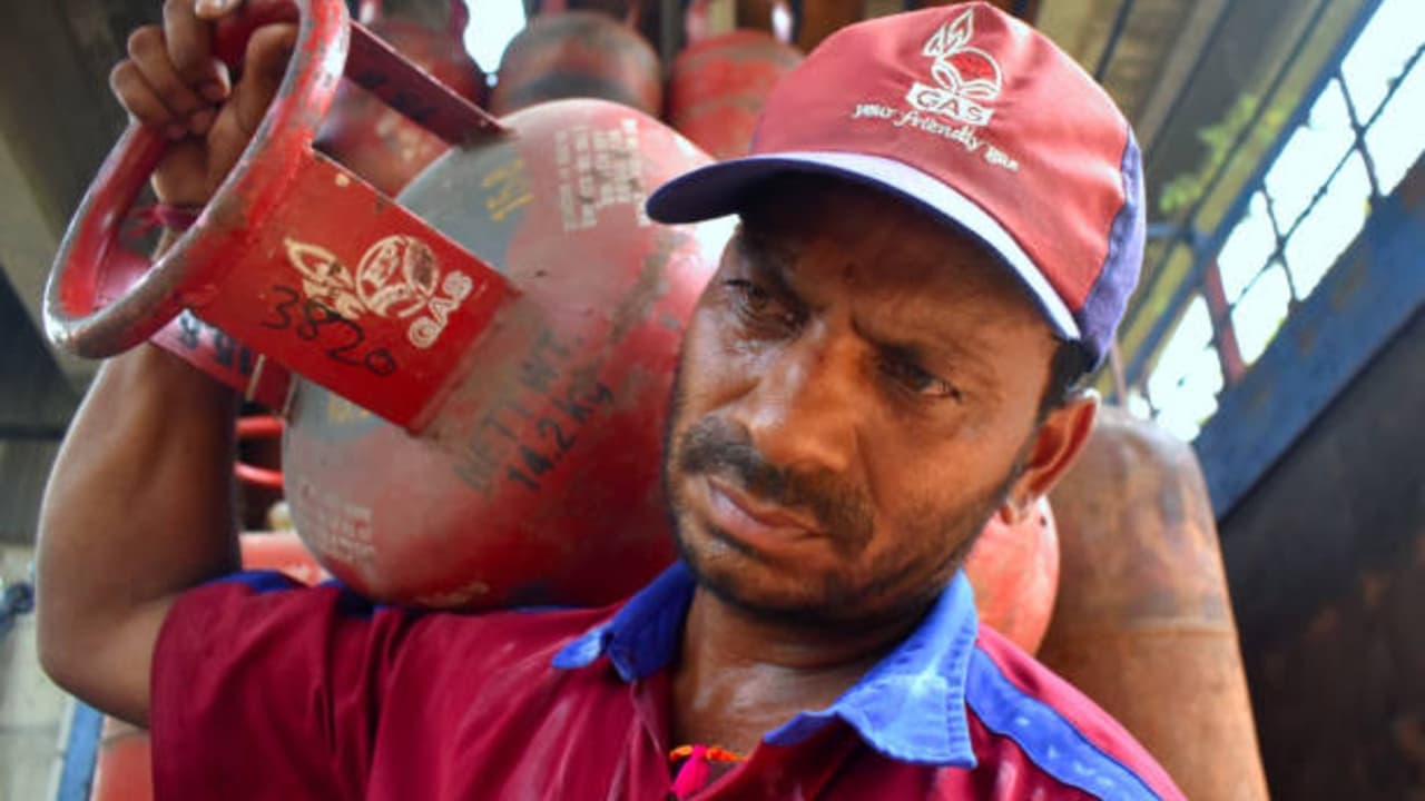 New LPG rules explained: OTP delivery, price changes, and dual gas ban