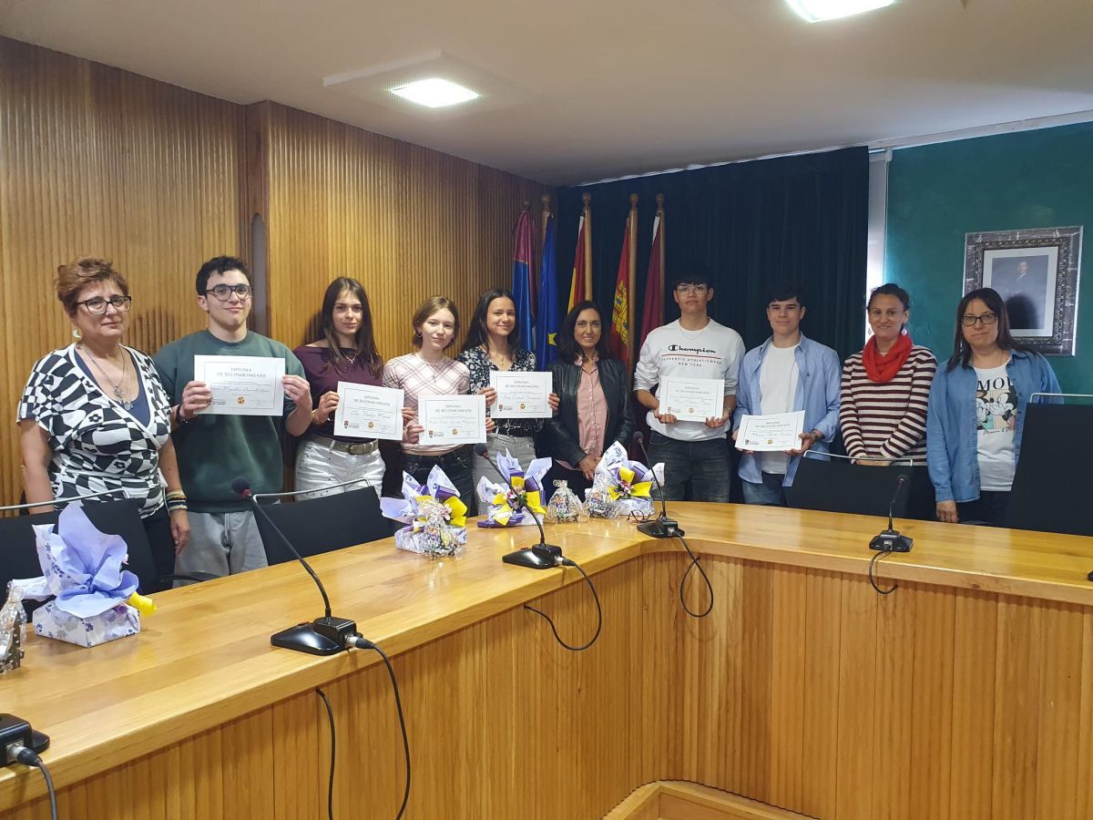 Orgullo en Santa María por los campeones del IES Valles del Luna