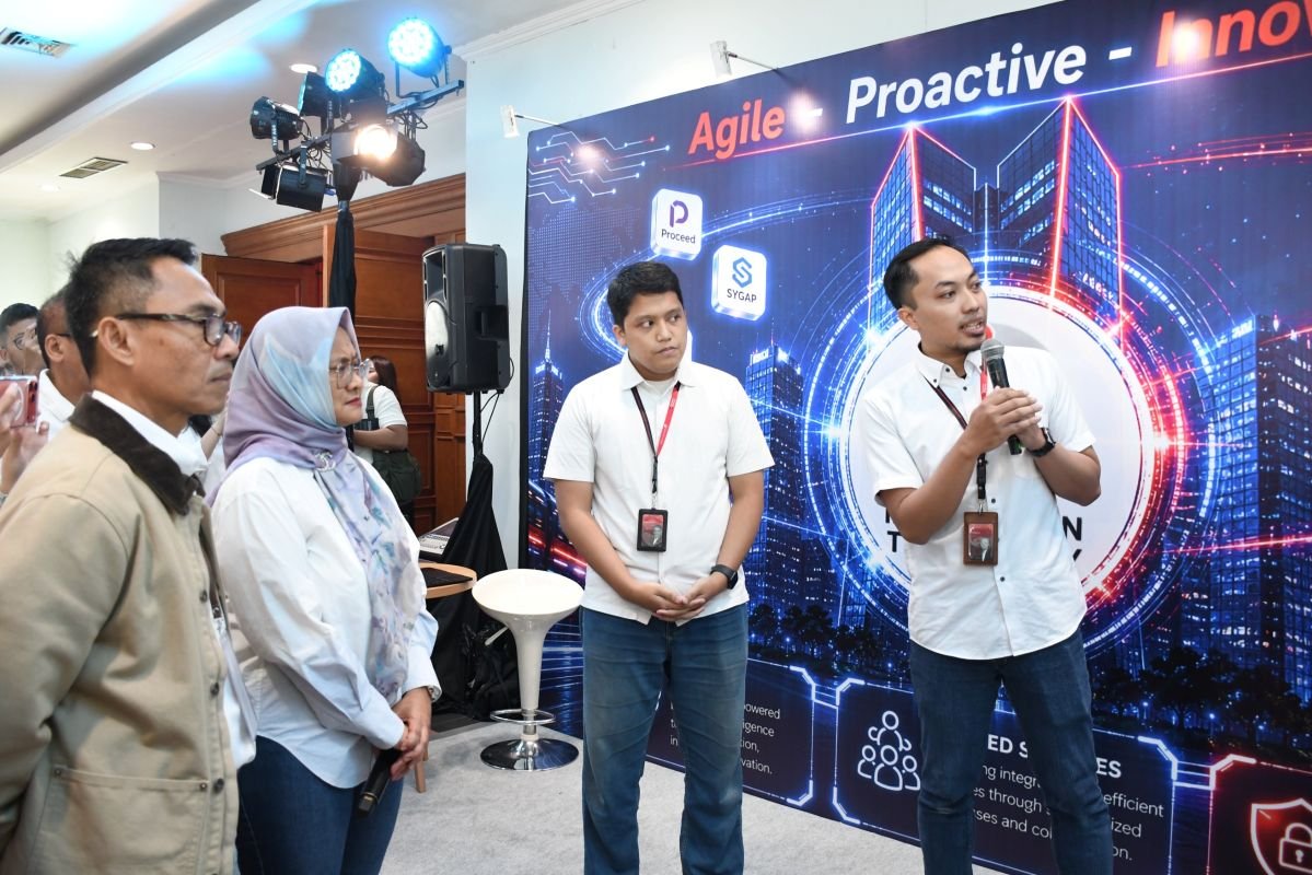 ITD Summit 2026: TelkomGroup pamerkan TELIS dan BigBox AI sebagai AI ...
