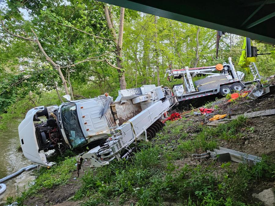 Indian Ripple Road closed in Beavercreek after truck crash