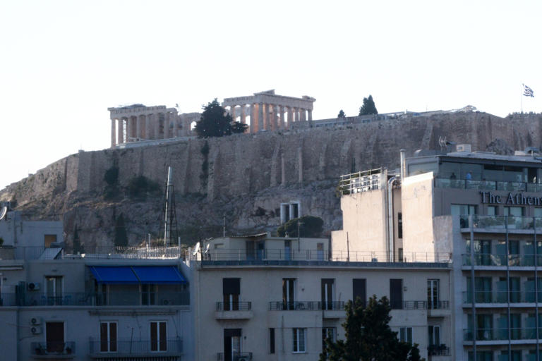 Χειμωνιάτικη Πρωτομαγιά - Πότε έρχεται καλοκαιράκι
