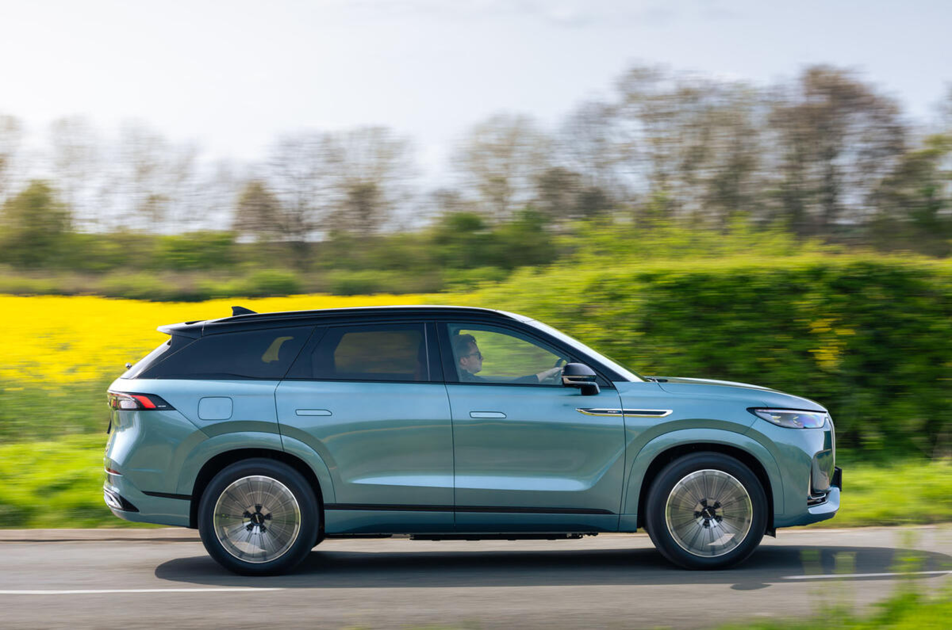 Jaecoo 8 review: This PHEV SUV could tempt you out of your BMW