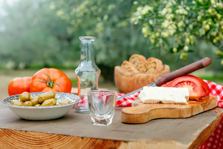 Η Πρωτομαγιά στο ελληνικό τραπέζι