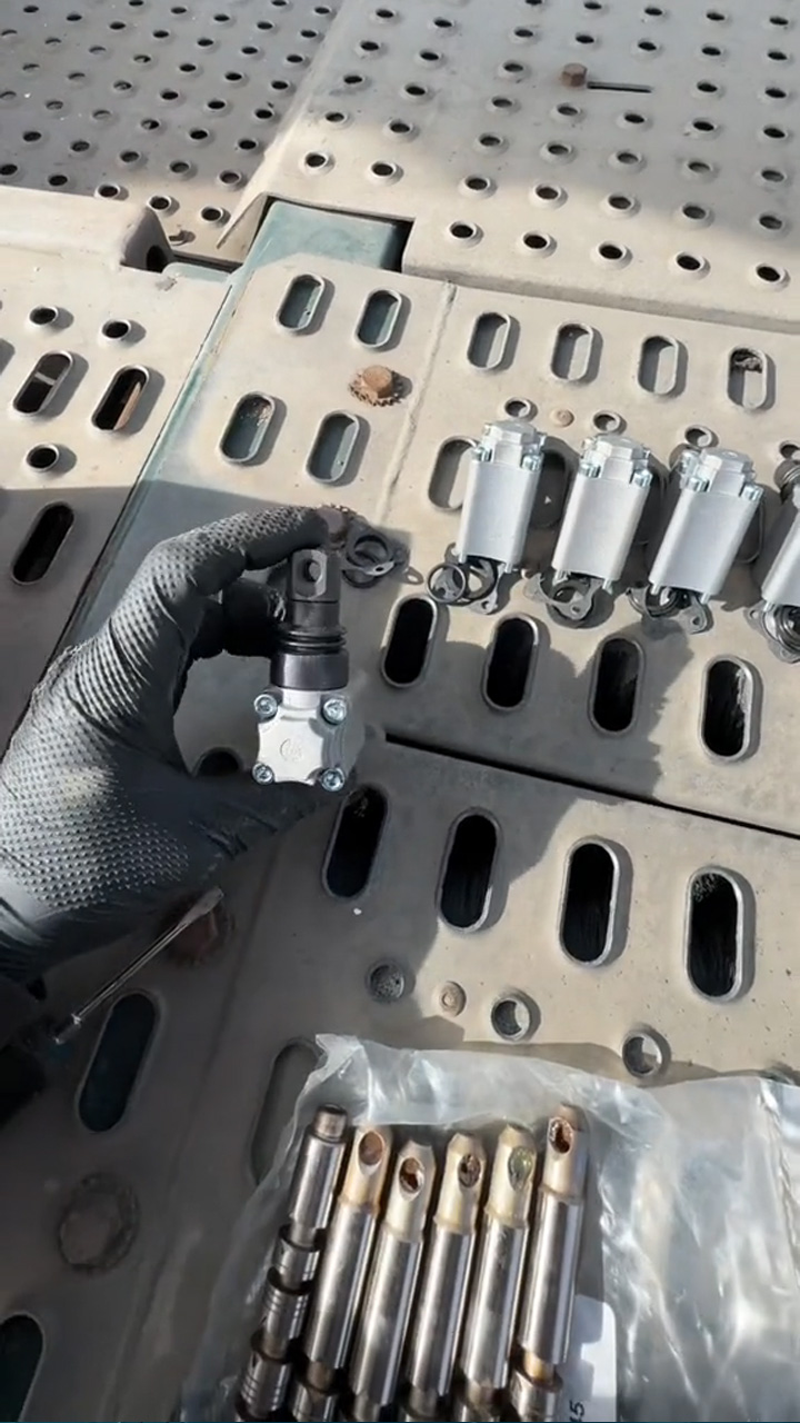 Fixing sticking hydraulic valves on a car transporter guide