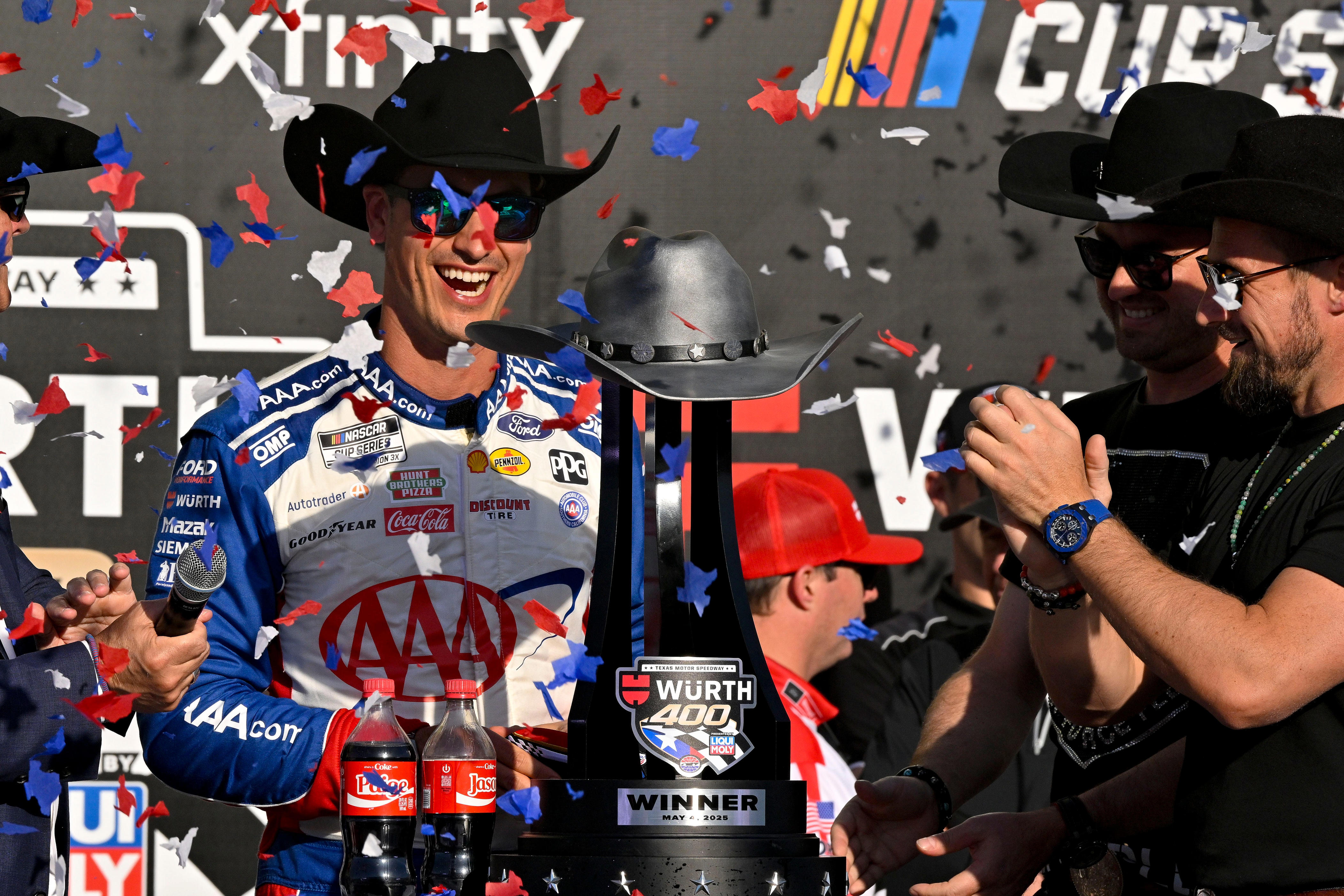Where to watch NASCAR race at Texas: Time, TV channel, streaming