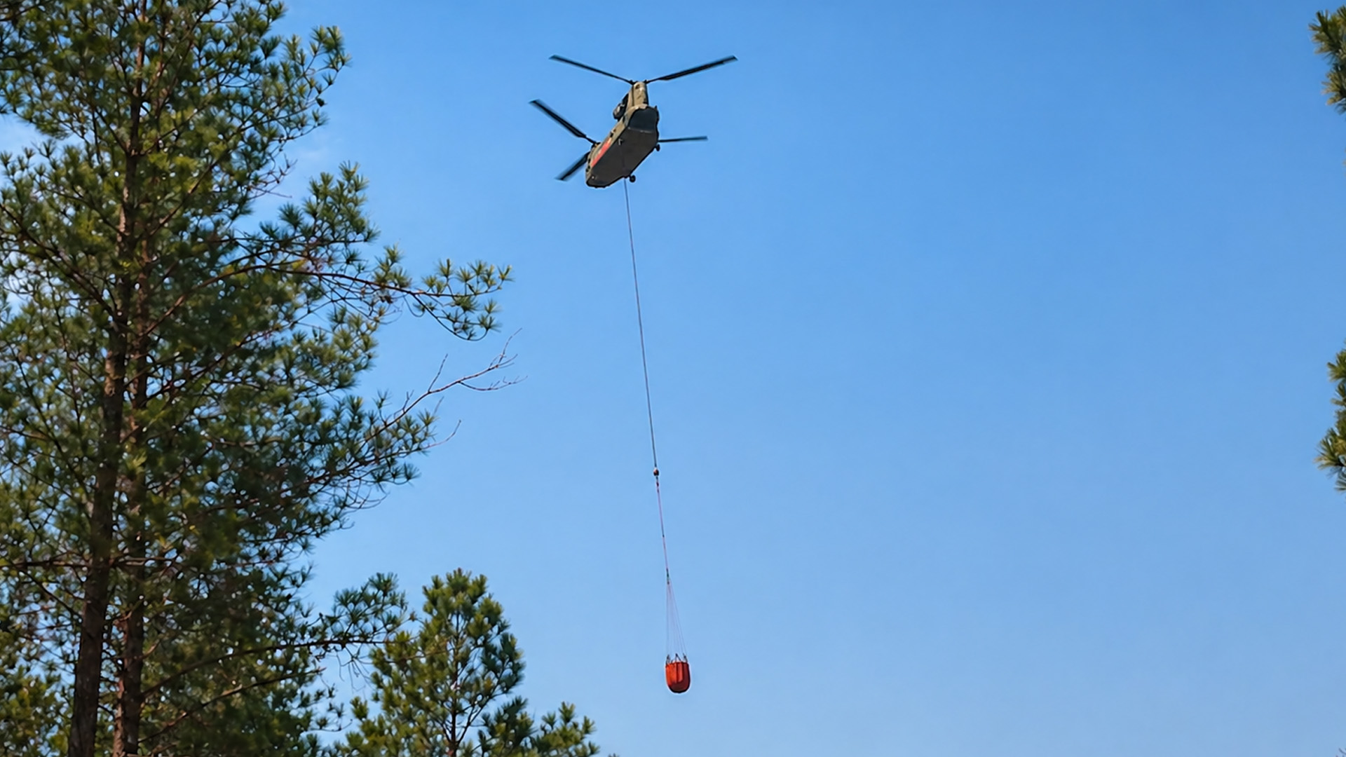 US National Guard helps fight wildfires in Georgia