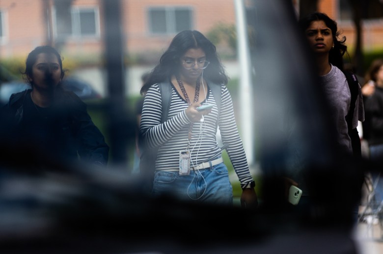 Cal State struck a deal with OpenAI. Some students and faculty refuse ...