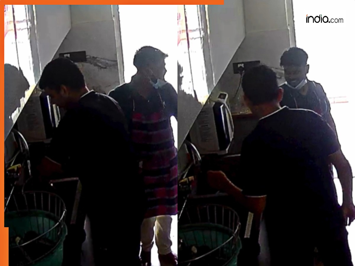 Trending video: मशहूर यूट्यूबर के नौकर पर लगा थूककर खाना बनाने का आरोप ...