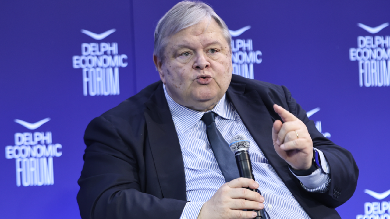 Επίτιμος διδάκτωρ στο ΕΚΠΑ ο Ευάγγελος Βενιζέλος
