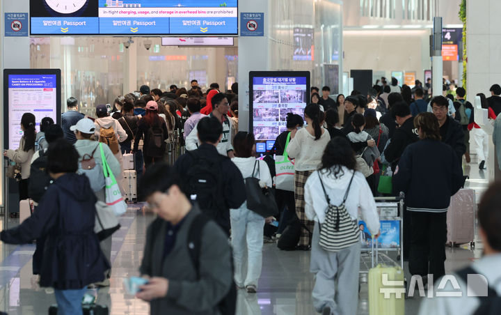고유가·수요 둔화에 LCC 생존전… "손해 감수하고 할인"