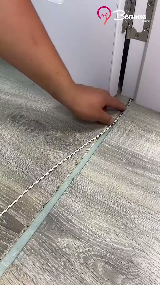 Laminate flooring gaps hack #quick #laminate #gaps #fixing #trick