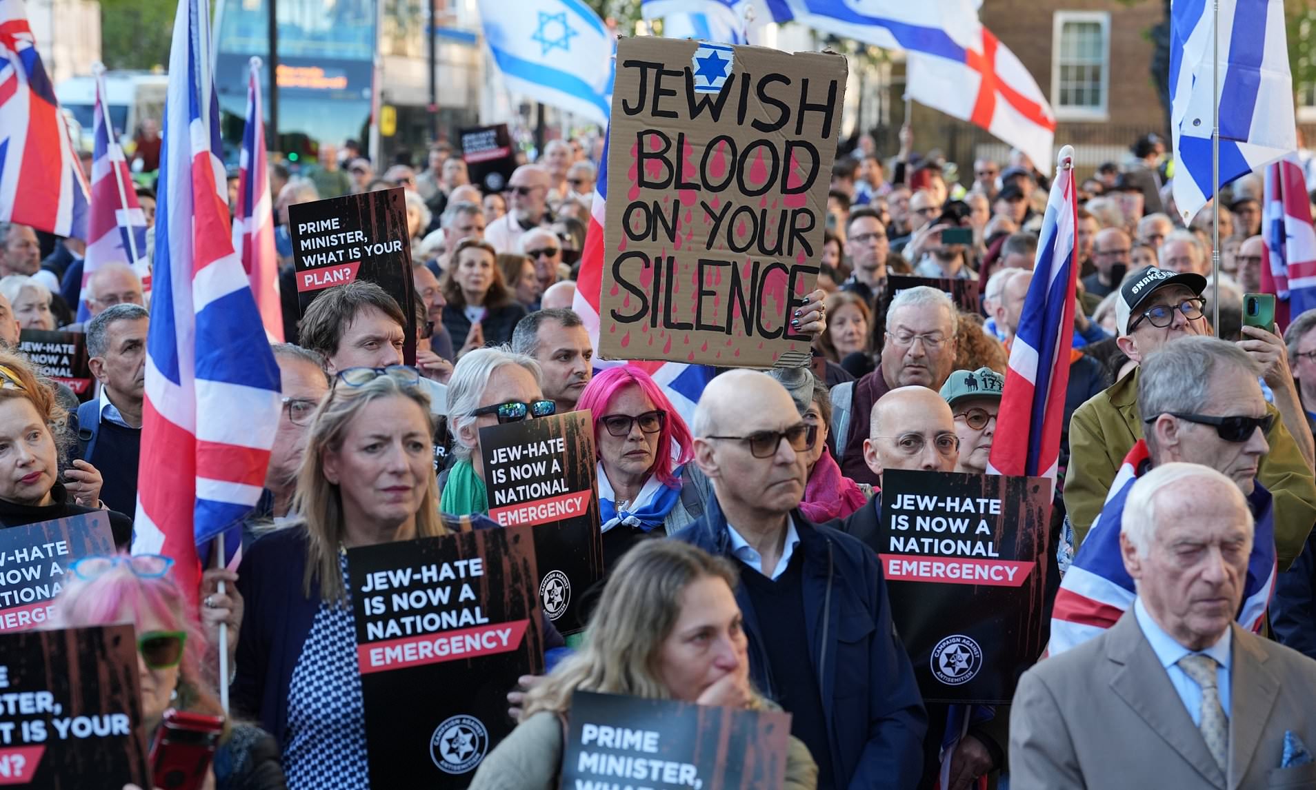 'Actions not words': Crowd of Jewish supporters come together ...