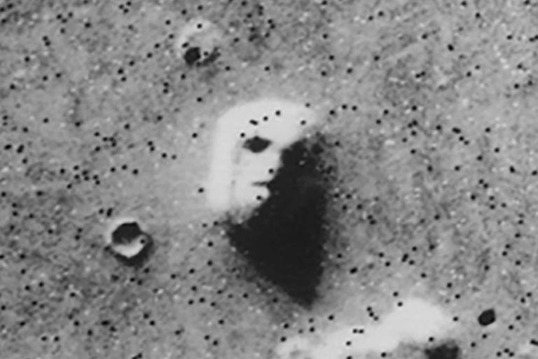 NASA rover captures weird 'spiderwebs' on Mars, giving scientists fresh ...
