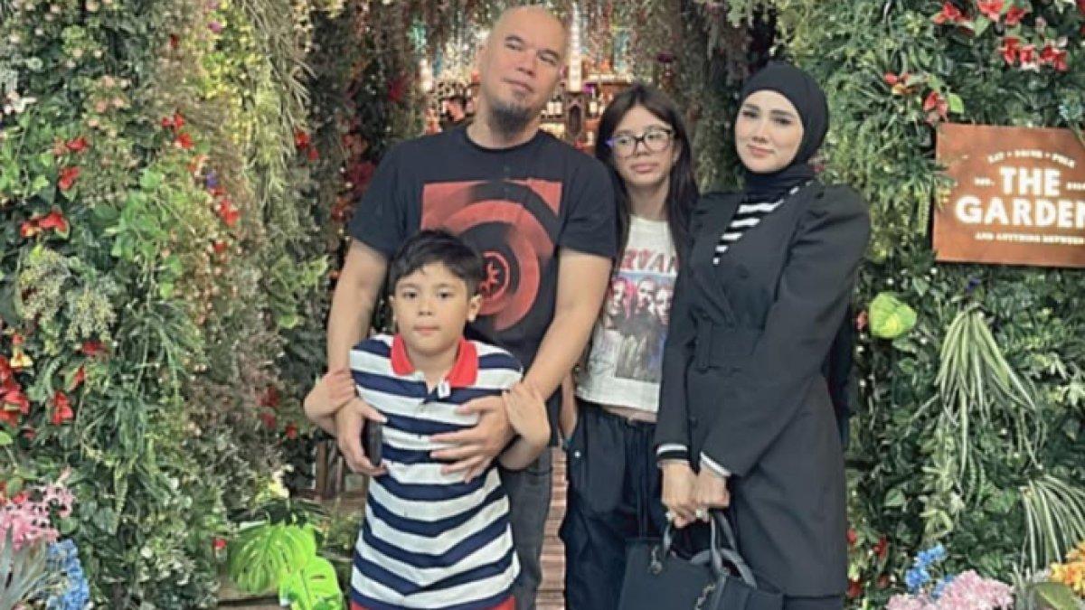 Kondisi rumah tangga Ahmad Dhani usai nyaris cerai tahun lalu: Mulan ...
