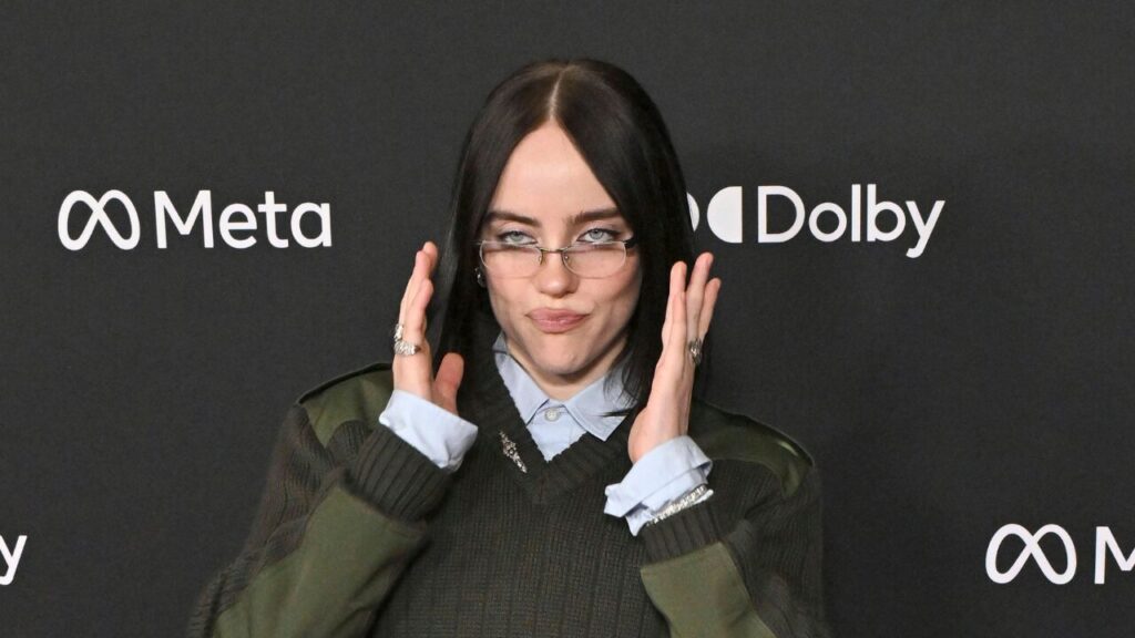 In front of James Cameron, Billie Eilish chose the trilogy’s lowest ...