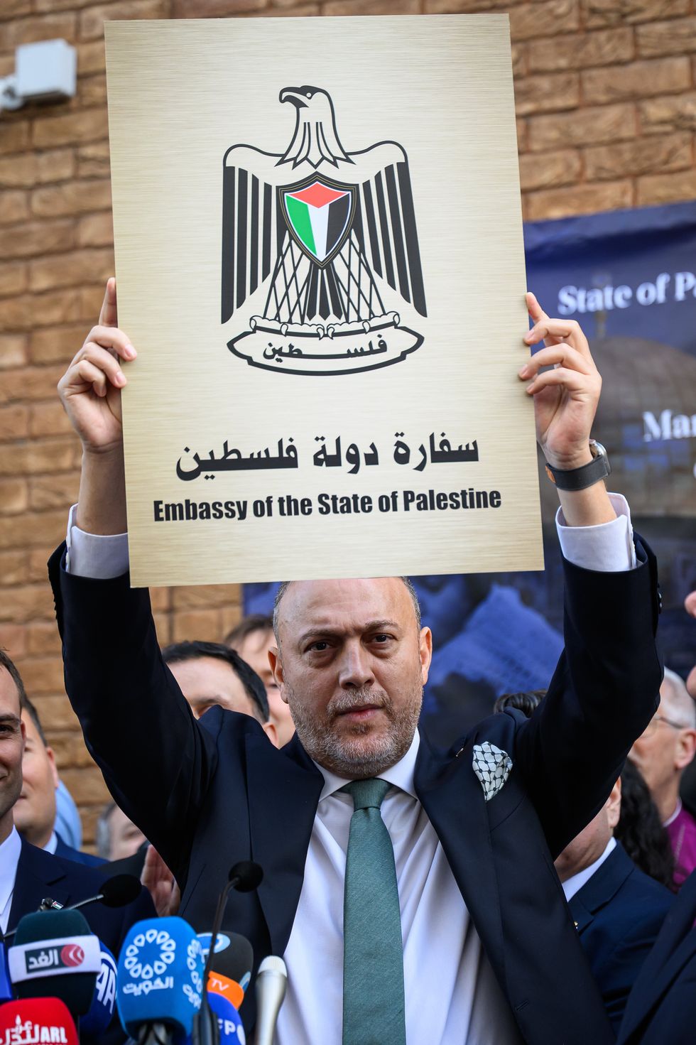 Ambassador rages at British Museum after 'Palestine' removed from maps ...