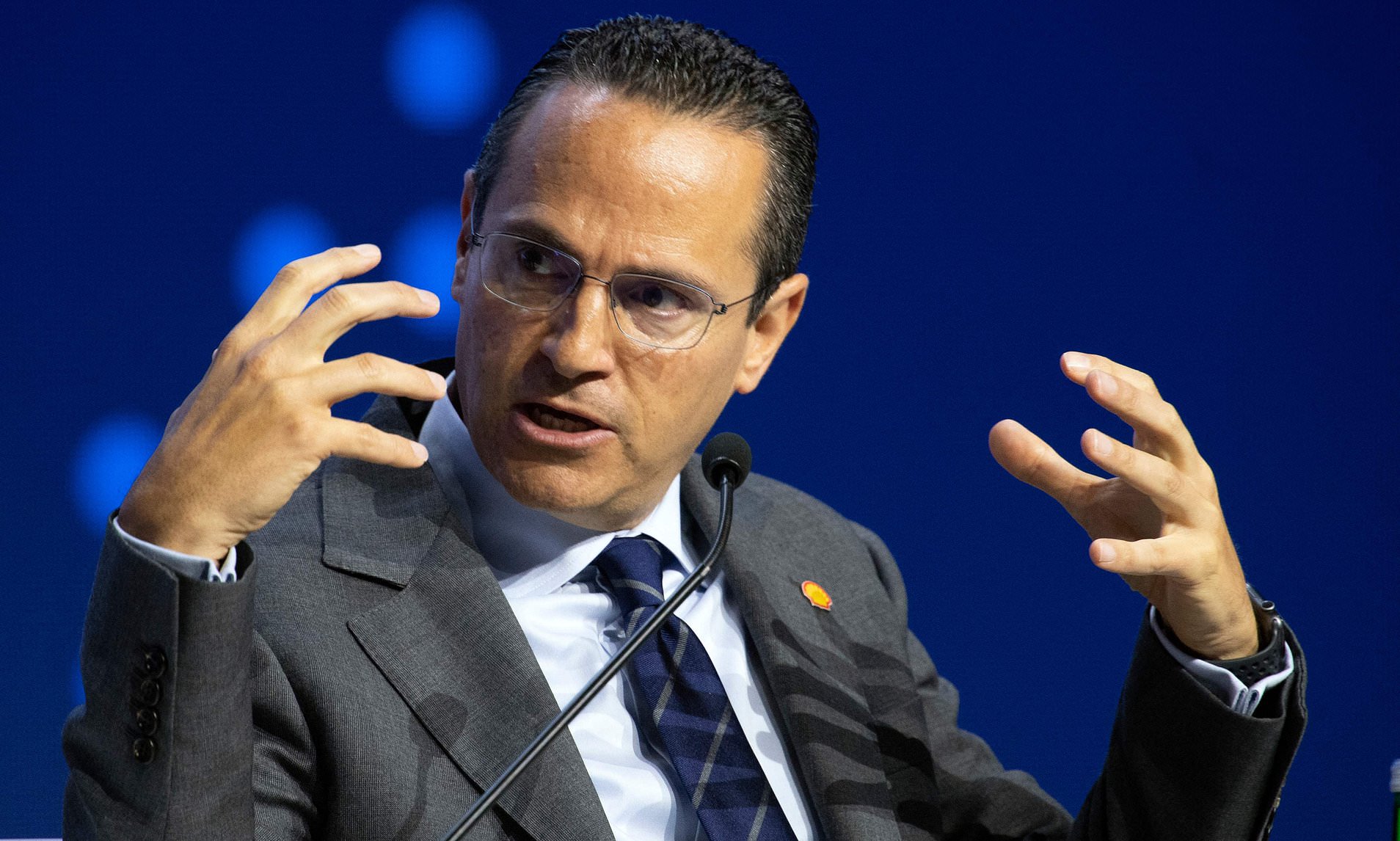 Shell profits surge on Middle East conflict as energy prices balloon