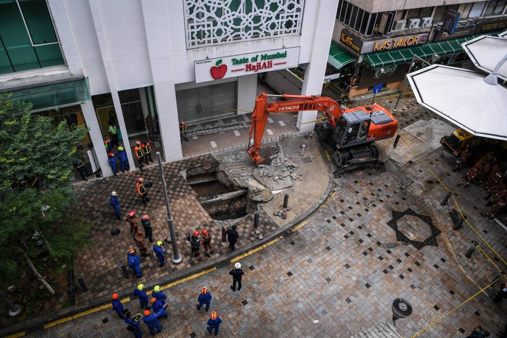 Masjid India sinkhole victim's family receives death certificate ...