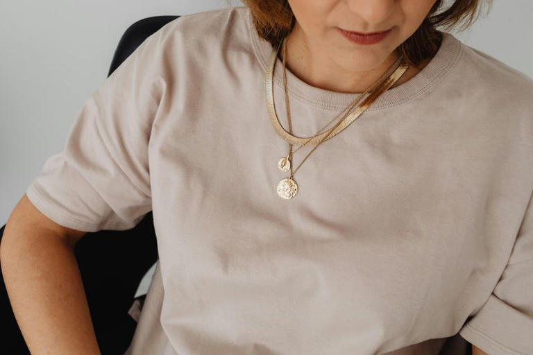 9 fashion choices that quietly filter your romantic prospects
