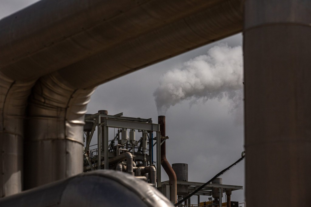 Gas power leapfrogs wind for first time in 10 years in Texas’ grid ...